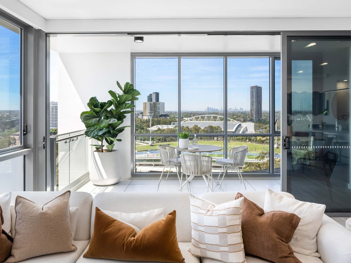 Atrium The Retreat - Meriton | Built for a lifetime