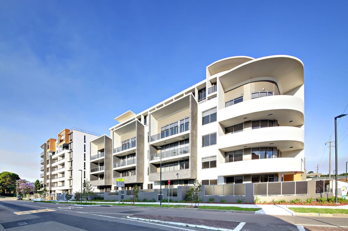 Luxury Apartments & Townhouses for Rent | Meriton